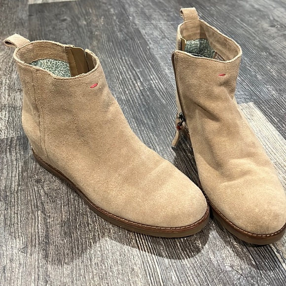 Ellen Degeneres | Shoes | Ed Tannor Boots | Poshmark